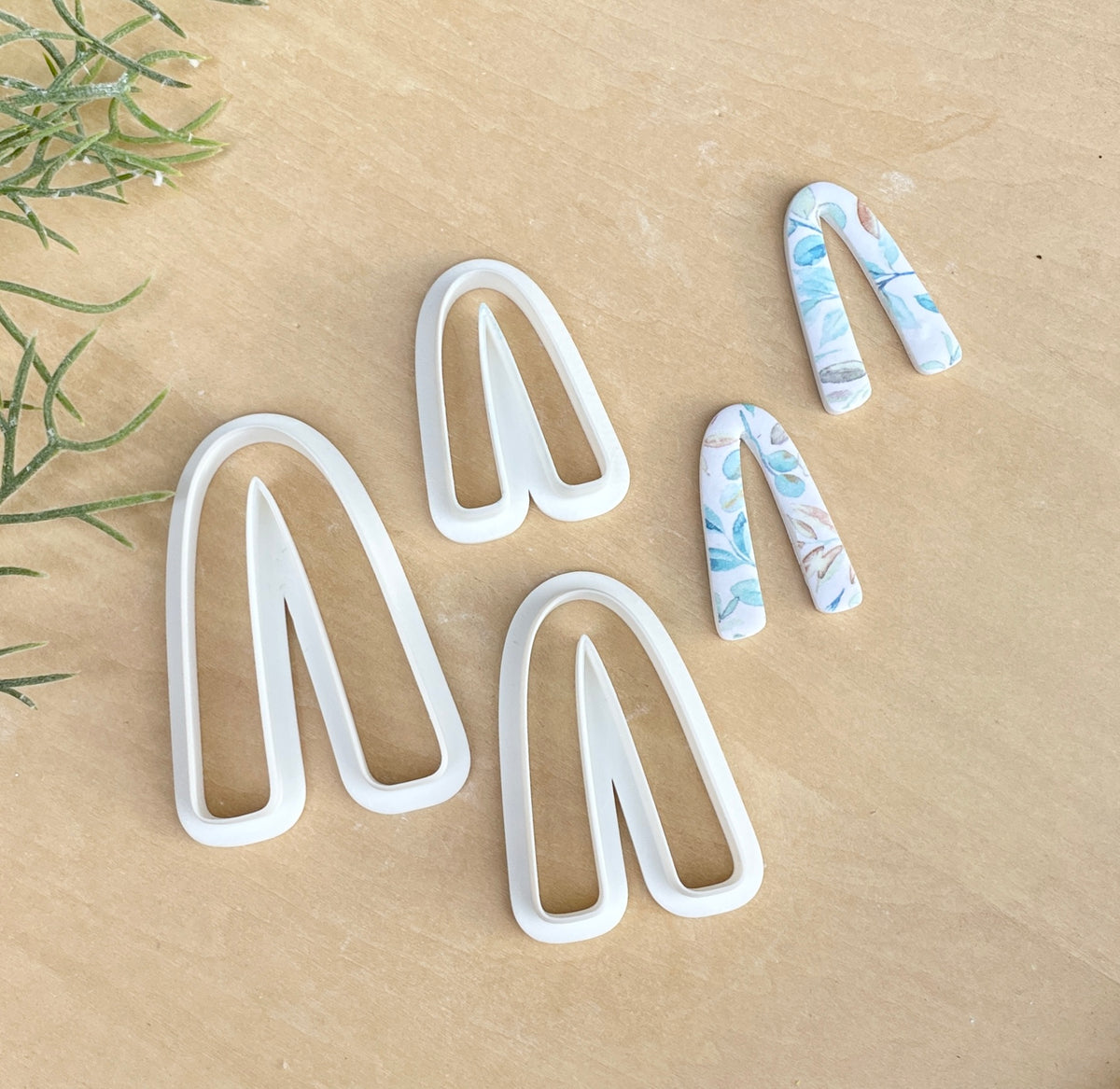 Long V shape cutter – Clay By Design Aus