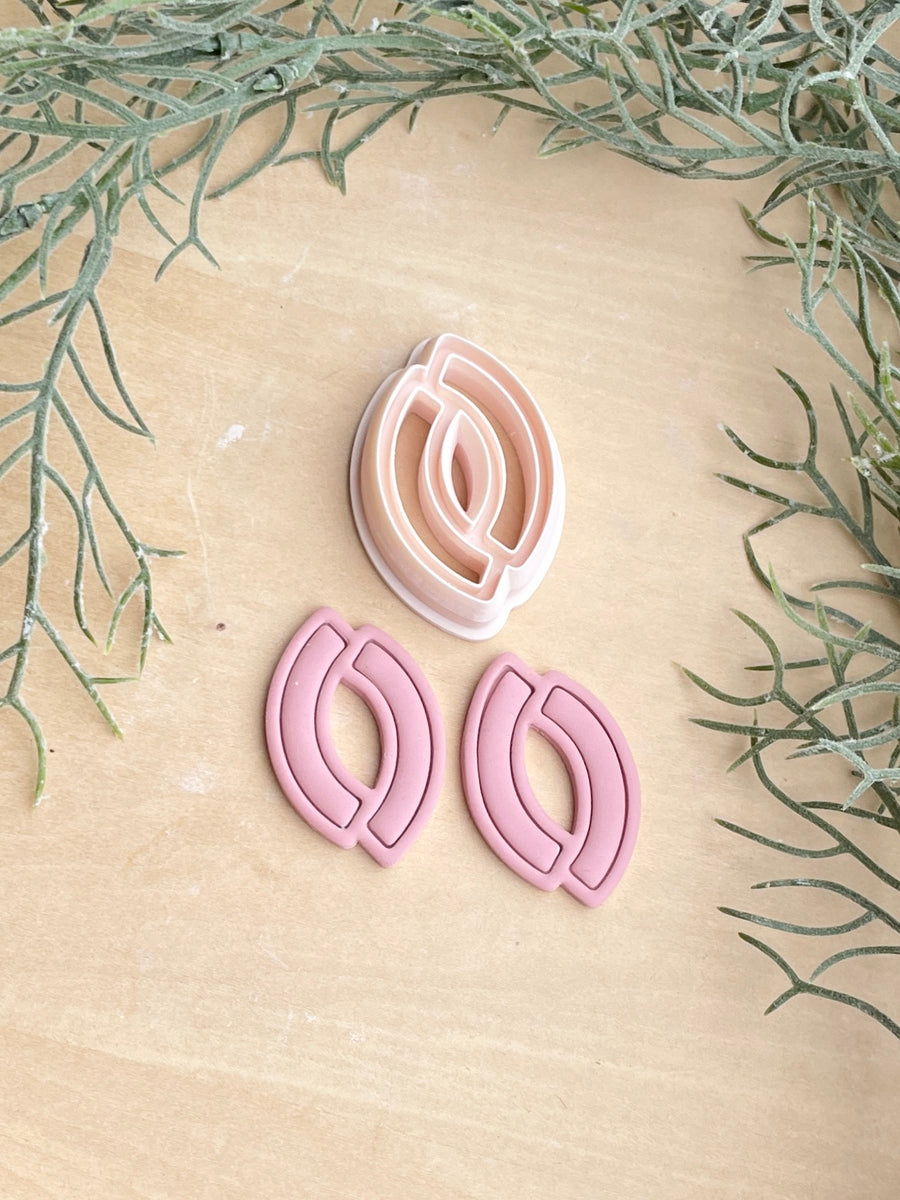 Double curve cutter – Clay By Design Aus